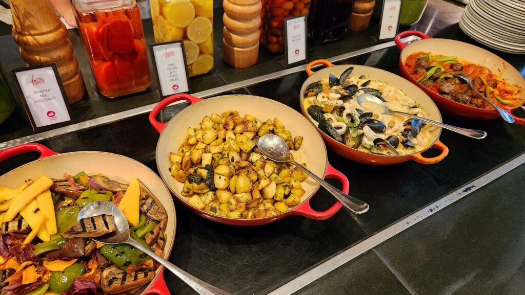 makan buffet hotel mewah ‘International buffet dinner’ hotel Hilton ...